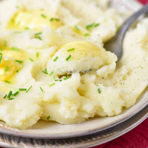 Whip up this mashed potatoes for two! - Deliciously Home Cooked