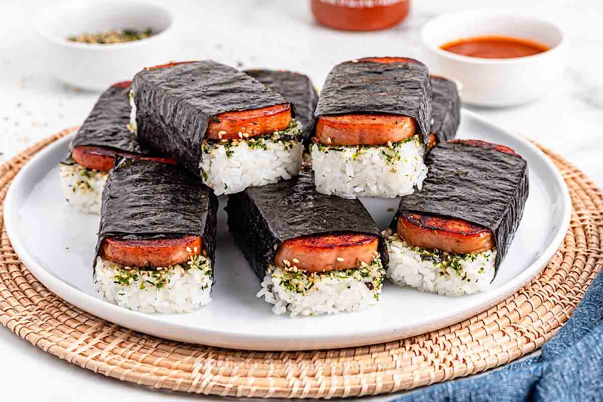 Spam Musubi recipe - Deliciously Home Cooked
