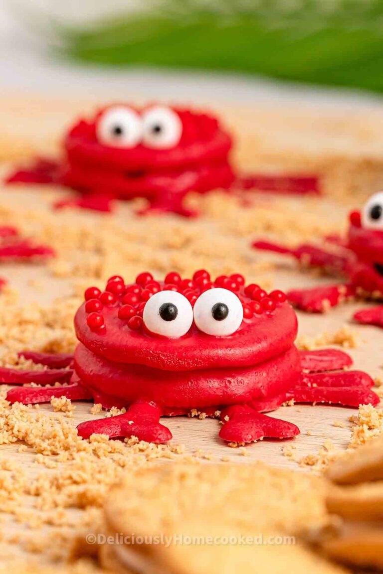 Chocolate dipped Oreo crabs - Deliciously Home Cooked