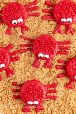 Chocolate dipped Oreo crabs - Deliciously Home Cooked