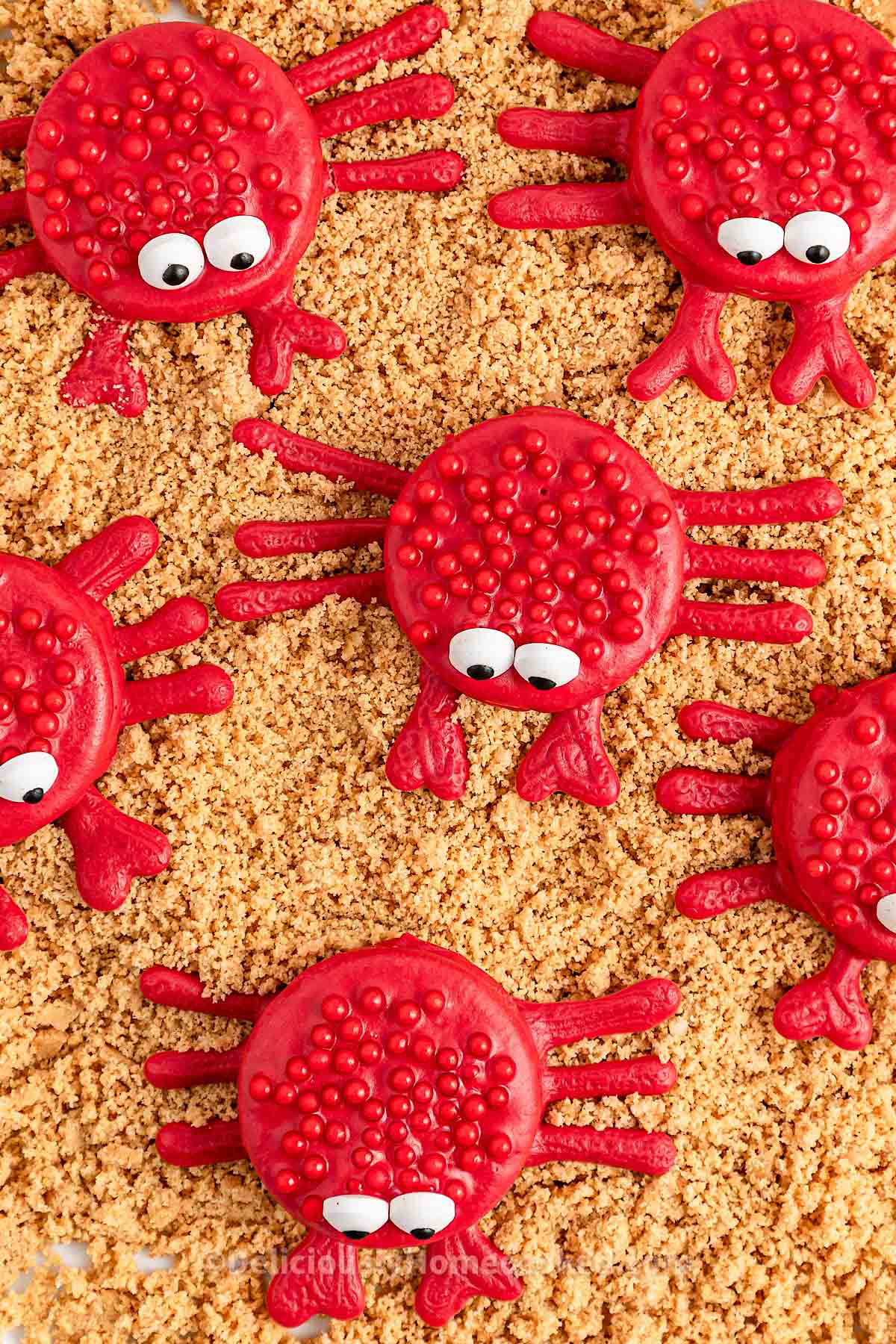 Chocolate dipped Oreo crabs - Deliciously Home Cooked