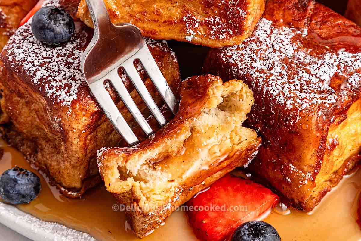 Hawaiian roll French toast - Deliciously Home Cooked