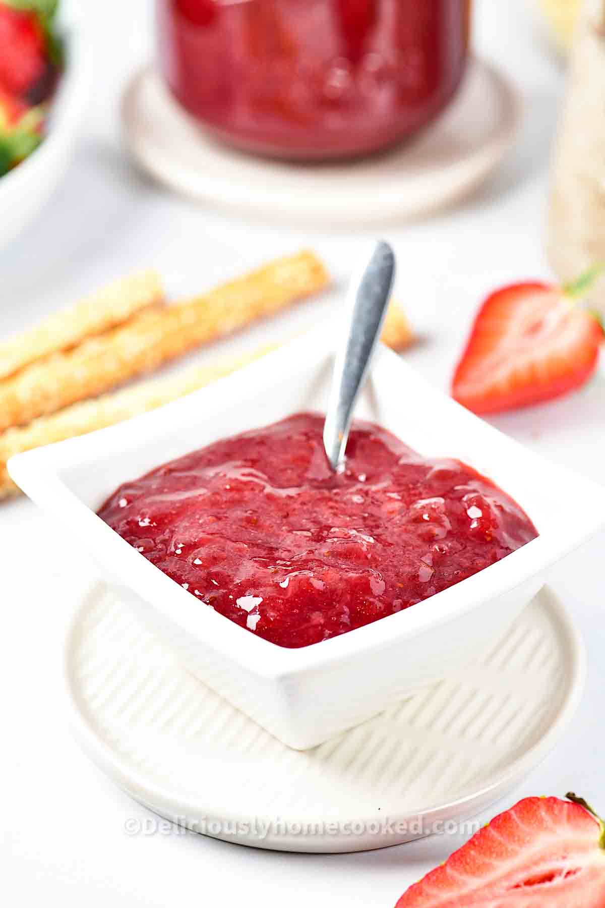 Strawberry jam recipe - Deliciously Home Cooked