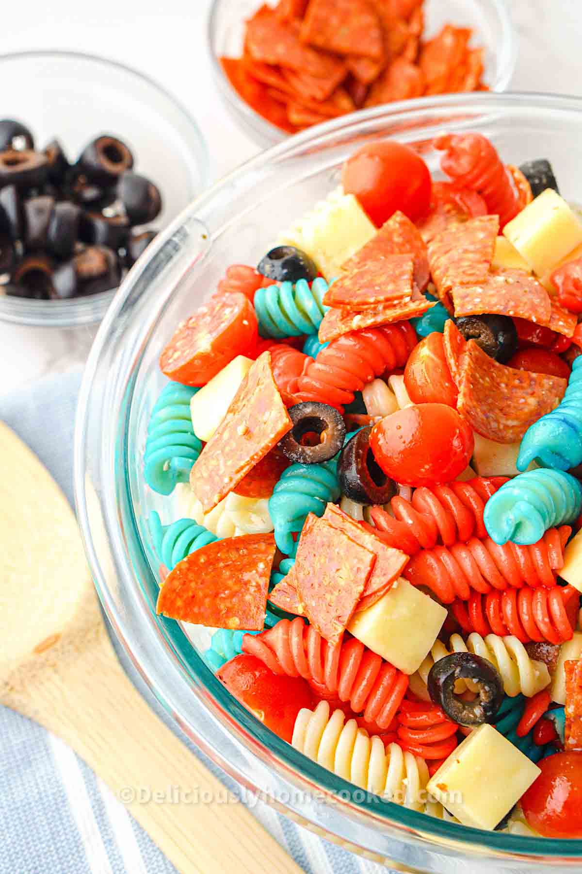 Red white and blue pasta salad - Deliciously Home Cooked