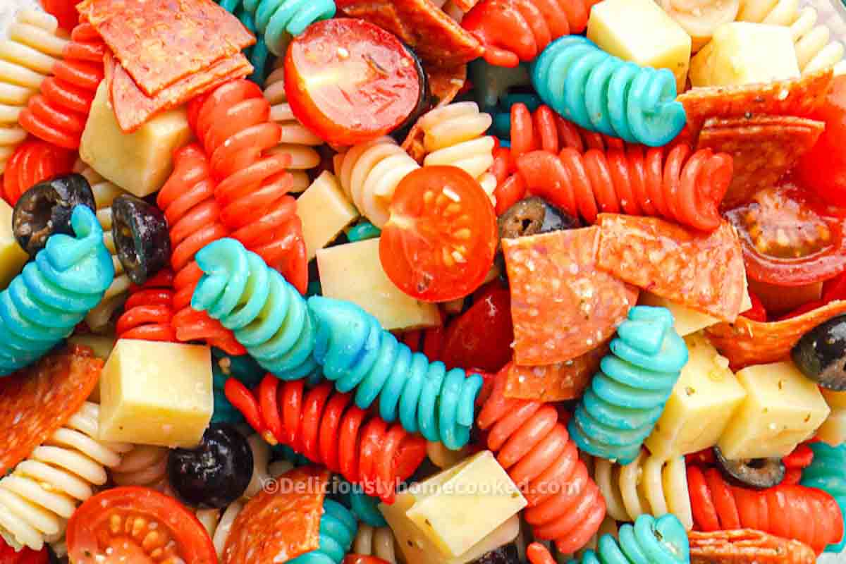 Red white and blue pasta salad - Deliciously Home Cooked