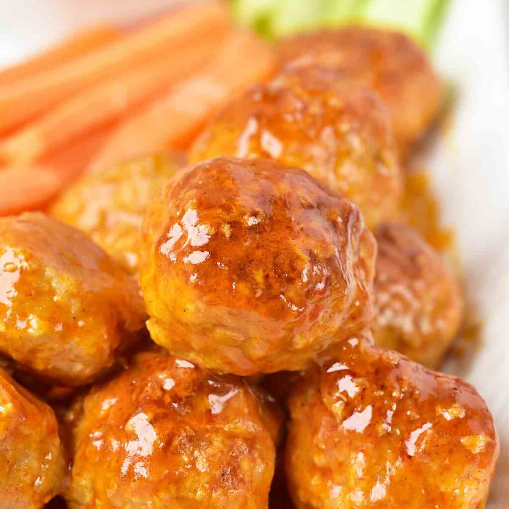 Crispy oven baked Buffalo chicken wings - Deliciously Home Cooked