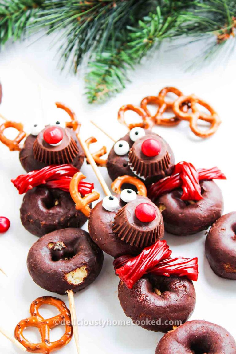 Reindeer donut skewers - Deliciously Home Cooked
